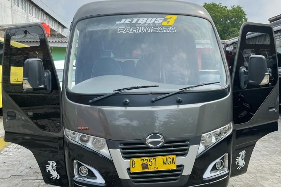 Sewa Coaster 18 Seat Pariwisata